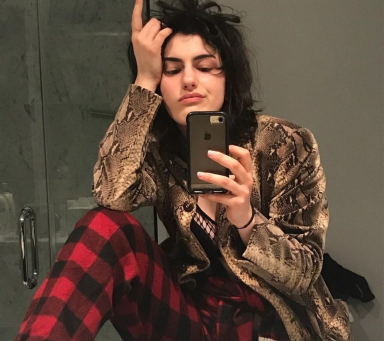 Lilli Kay Age, Height, Net Worth, Partner, Gender Lilli Kay Age, Height, Net Worth, Partner, Gender