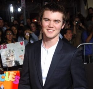 Cameron Bright Actor Biography, Wiki, Girlfriend, Net Worth, Movies List
