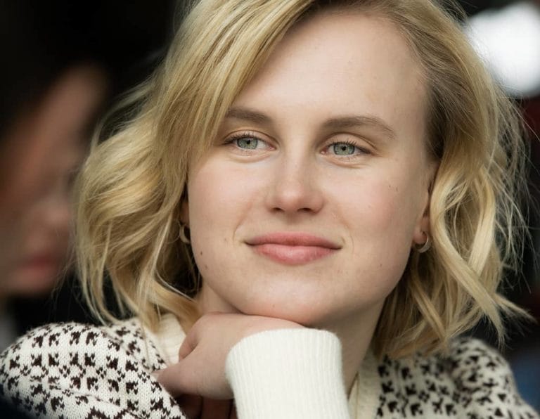 Emma Bones Actor Biography, Wiki, Net Worth, Age, Height, Film Career