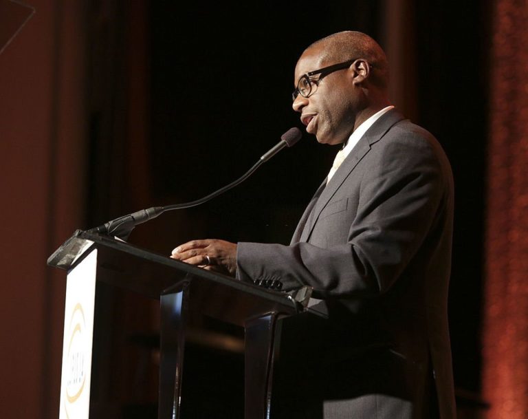 Phill Lewis Biography, Wiki, Age, Height, Wife, Net Worth, Film Career