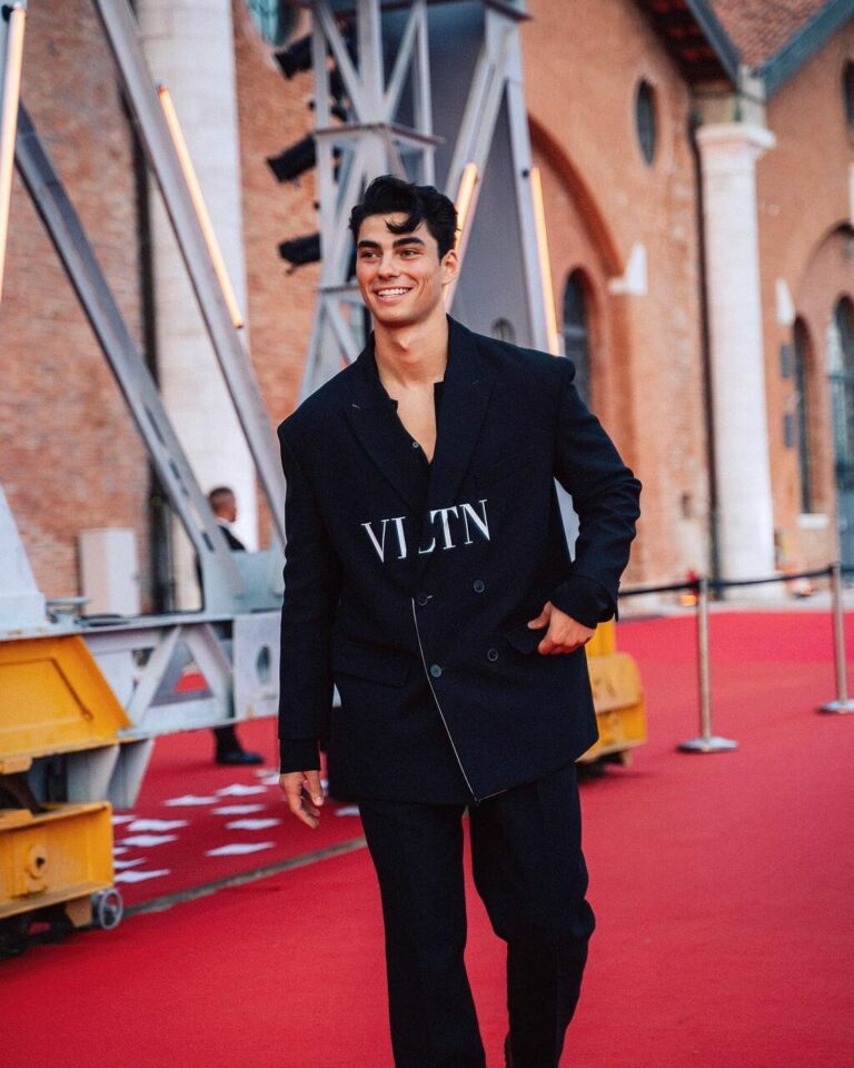 Jacob Rott Age, Height, Wiki, Parents, Net Worth, Girlfriend