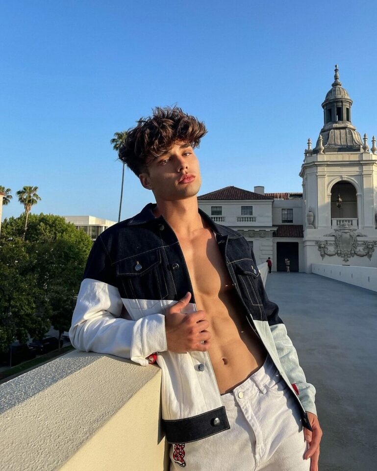 Brady Potter Biography, Wiki, Age, Height, Net Worth, TikTok Star