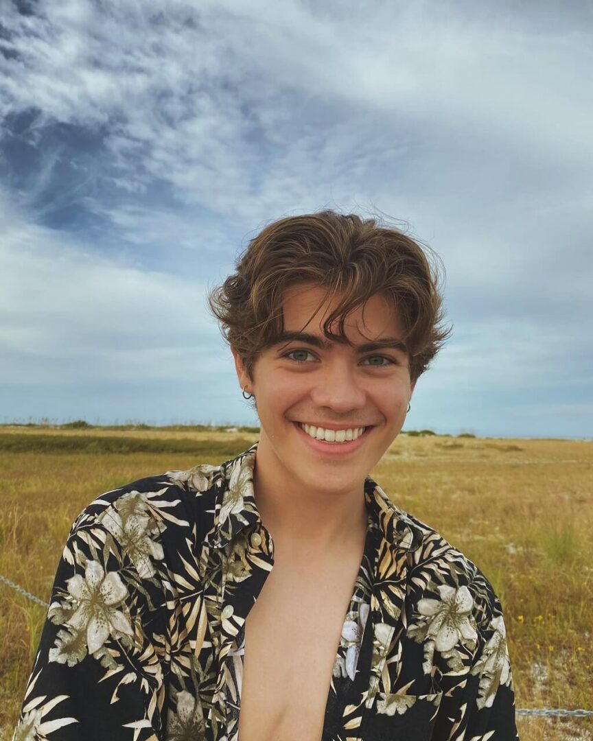 Liam Silk Bio, Wiki, Age, Height, Net Worth, Girlfriend, Parents