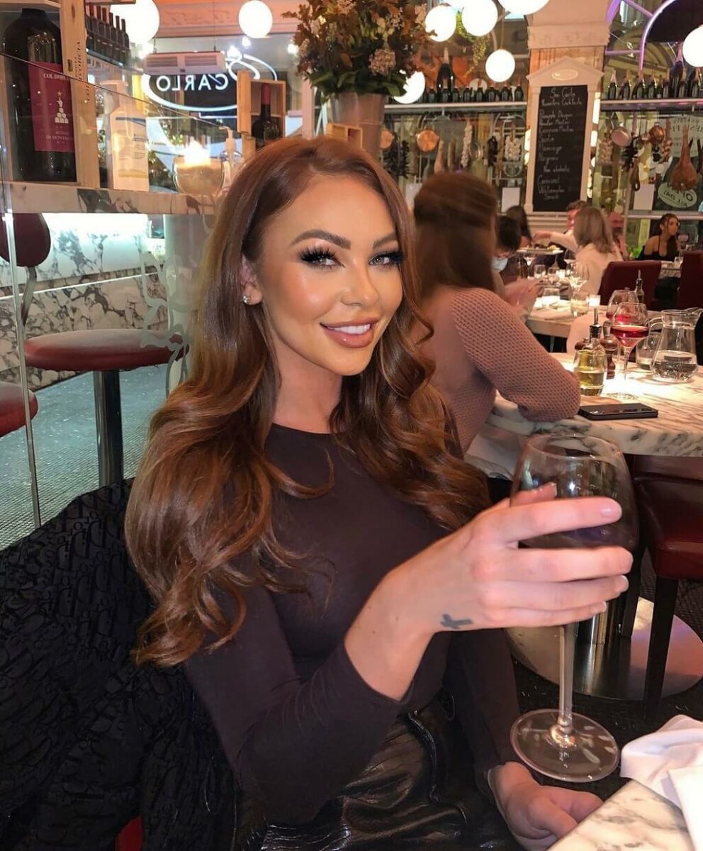 Mia Lloyd Actress Biography, Age, Height, Parents, Net Worth,