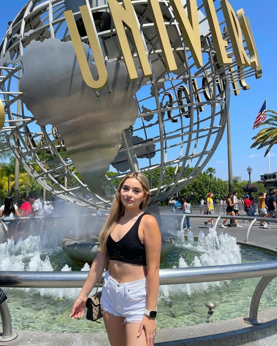 Nathaly Cuevas Age, Net Worth, Height, Parents, Boyfriend, Wiki