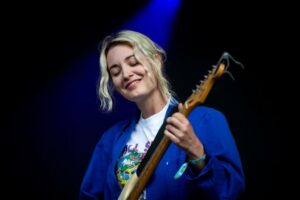 Emmanuelle Proulx Age, Height, Husband, Net Worth, Wiki