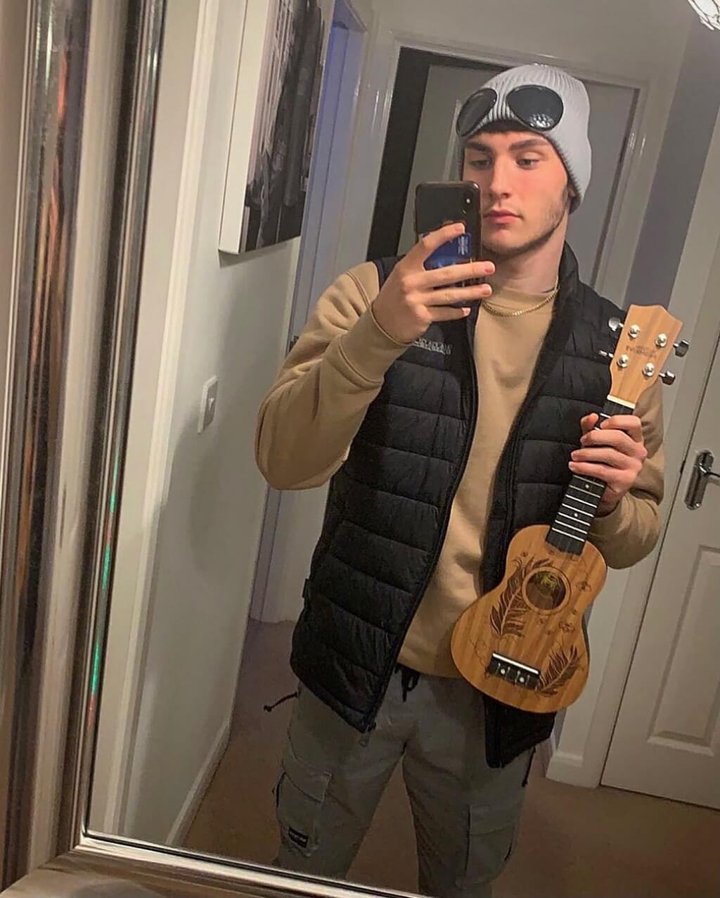 Josh Manifold Wiki, Age, Height, Net Worth, Girlfriend