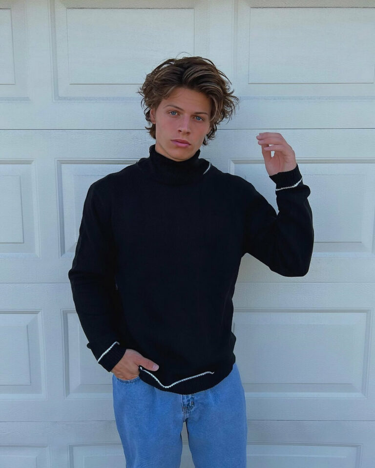 Sam Dezz Wiki, Age, Height, Net Worth, Girlfriend, Parents