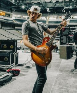 Bailey Zimmerman Age, Height, Net Worth, Family, Biography