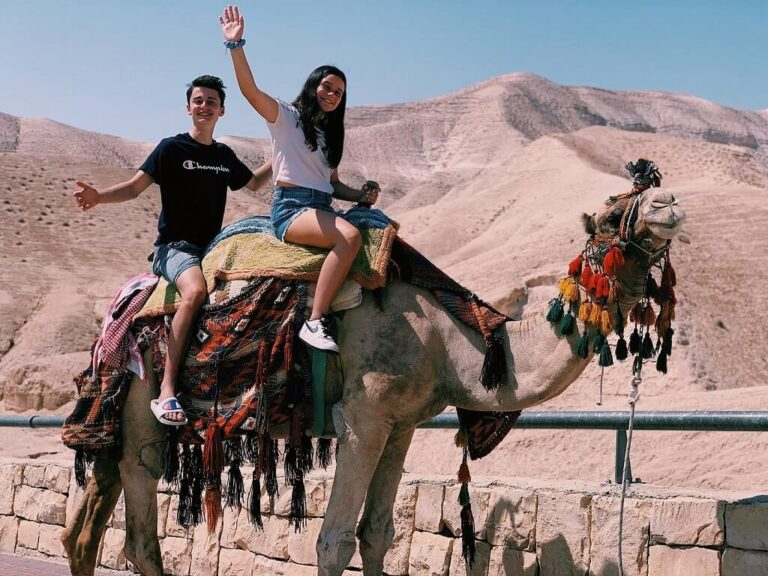 Chloe Schnapp Biography, Age, Height, Boyfriend, Sibling, Net Worth