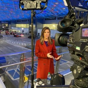 Elwyn Lopez Bio, Age, Height, Husband, Sister, Net Worth