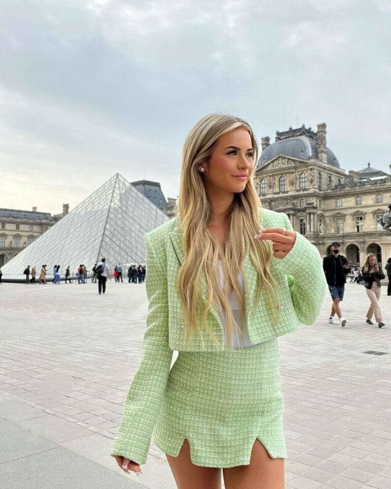 Emily Elizabeth Age, Height, Net Worth, Boyfriend, Wiki