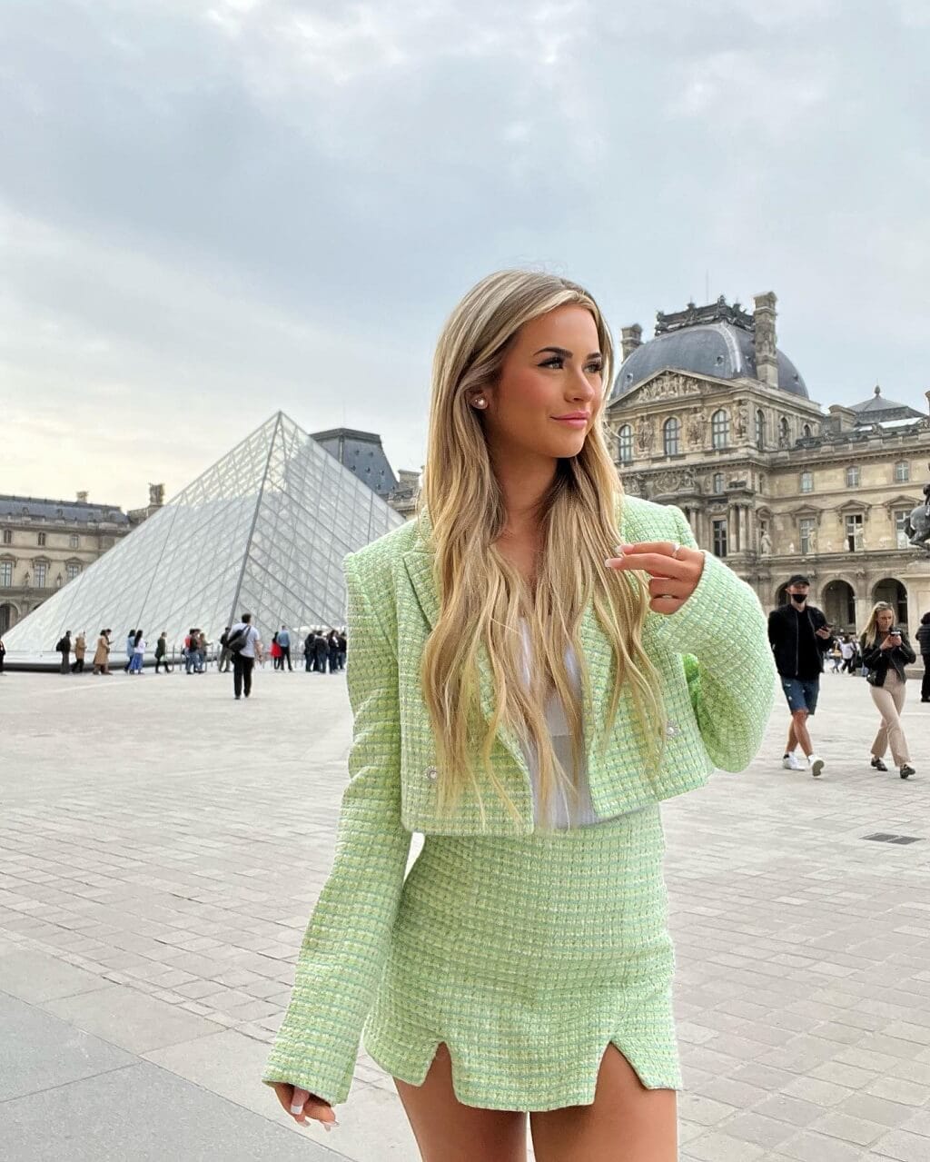 Emily Elizabeth Age, Height, Net Worth, Boyfriend, Wiki