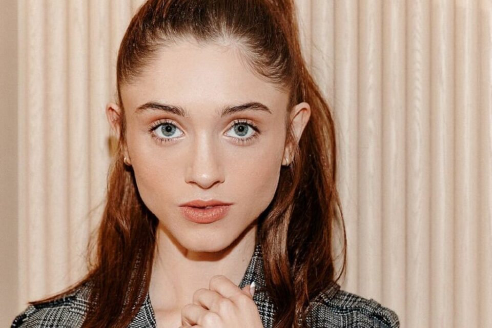 Natalia Dyer Biography, Age, Height, Net Worth, Boyfriend, Wiki