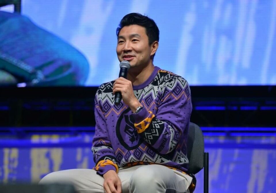 Simu Liu Biography, Age, Height, Net Worth, Family, Girlfriend Simu Liu Biography, Age, Height, Net Worth, Family, Girlfriend