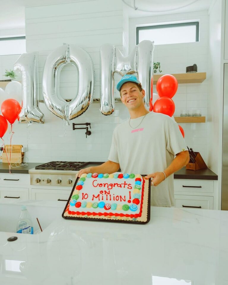 Ben Azelart Biography, Net Worth, Age, Height, Girlfriend