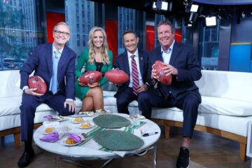 Carley Shimkus Bio, Husband, Height, Age, Salary, Parents