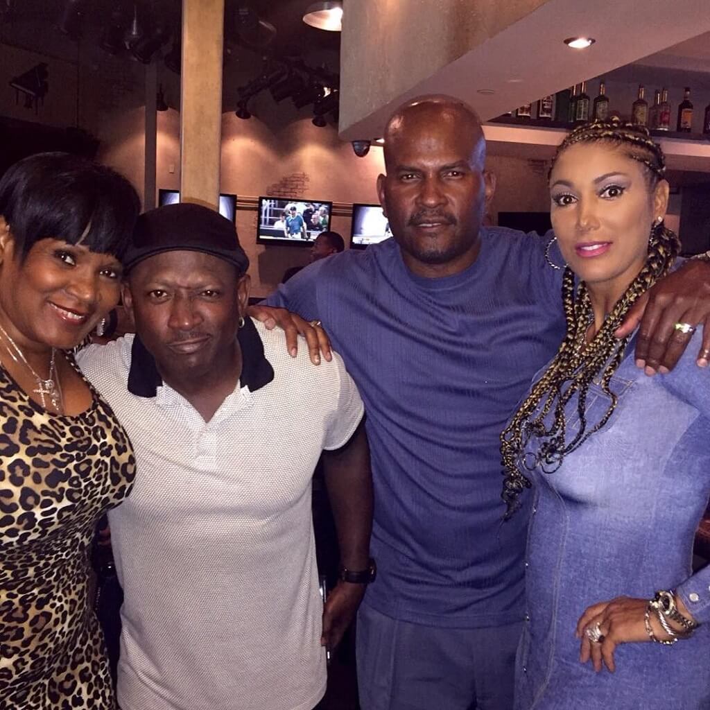 Everything About Deion Sanders's Ex-Wife Carolyn Chambers Everything About Deion Sanders's Ex-Wife Carolyn Chambers