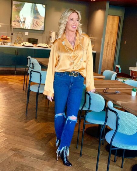 Jeanie Buss Biography, Age, Net Worth, Husband, Family