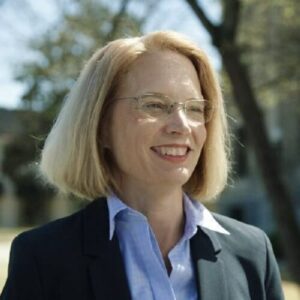 Kelly Daughtry Lawyer Biography, Net Worth, Career