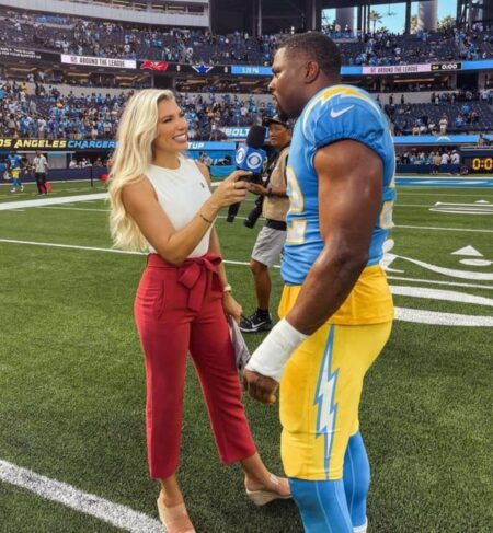 Who is Melanie Collins? Age, Height, Wiki, Girlfriend