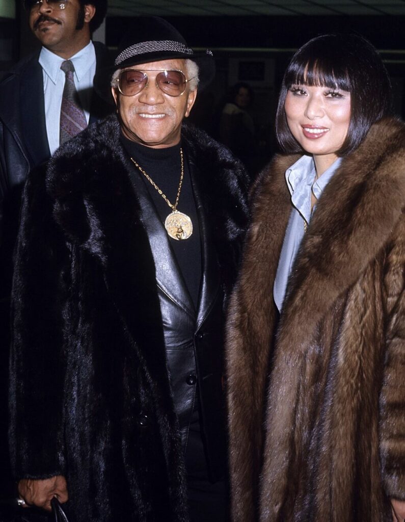 Ka Ho Cho Biography, Age, Net Worth, Husband, Family