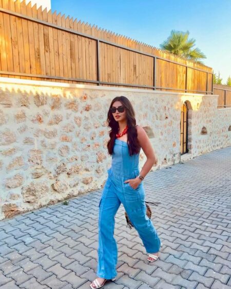 Ozge Torer Biography, Age, Height, Family, Net Worth, Husband Name