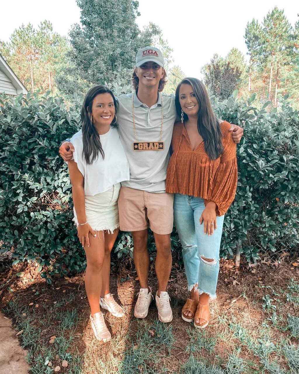 How Many Kids Does Luke Bryan Have?