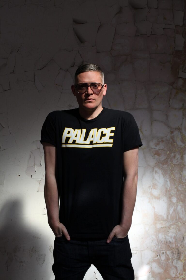 Giles Deacon Wiki, Age, Height, Family, Girlfriend, Net Worth