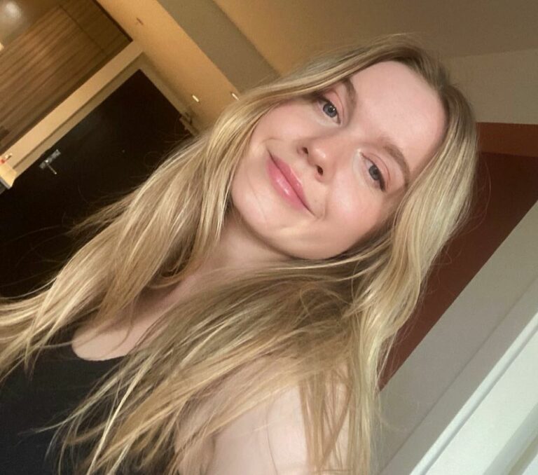 Roan Curtis Wiki, Age, Height, Weight, Net Worth, Parents, Boyfriend